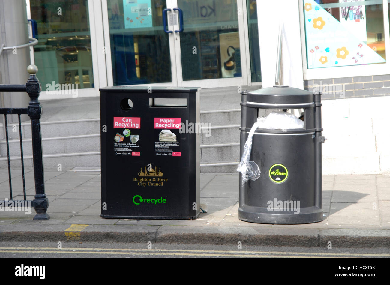 can and paper recycling bins and rubbish bins Brighton City centre East ...