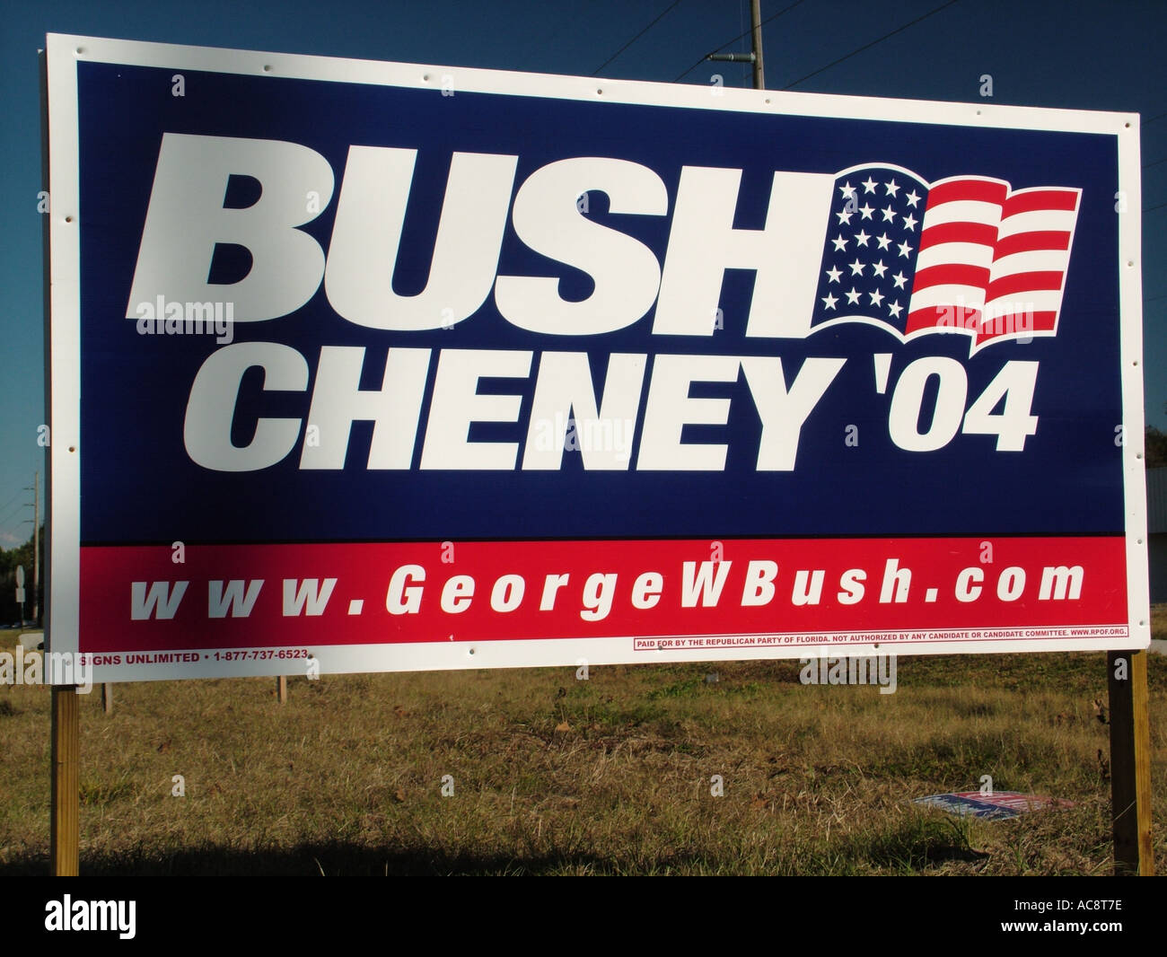 2004 campaign sign hi-res stock photography and images - Alamy