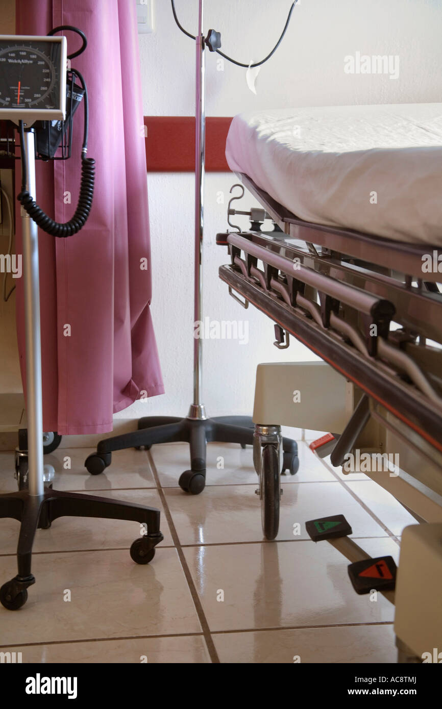 Iv preparation hi-res stock photography and images - Alamy