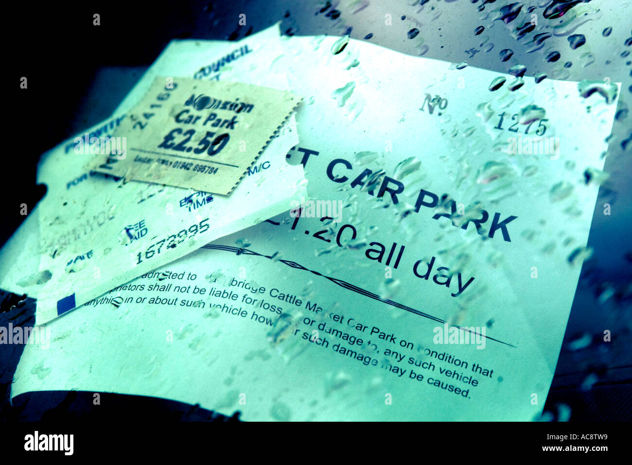 Car receipts hi-res stock photography and images - Alamy
