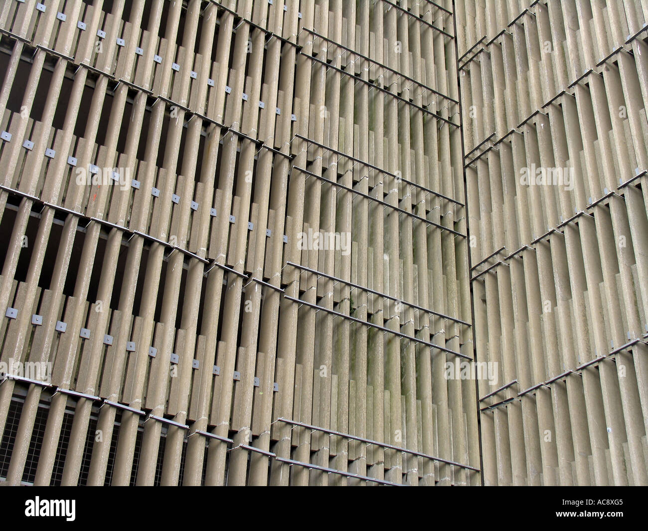 Pre cast concrete building hi-res stock photography and images - Alamy