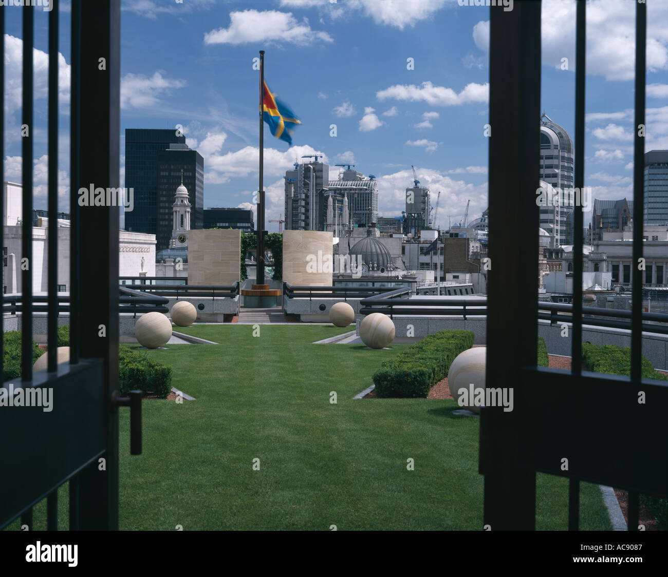 No 1 poultry roof garden hi-res stock photography and images - Alamy