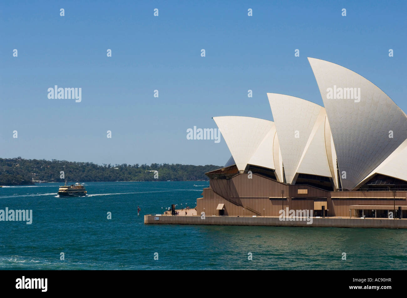 Opera house on the waterfront, Sydney Opera House, Sydney, Australia ...