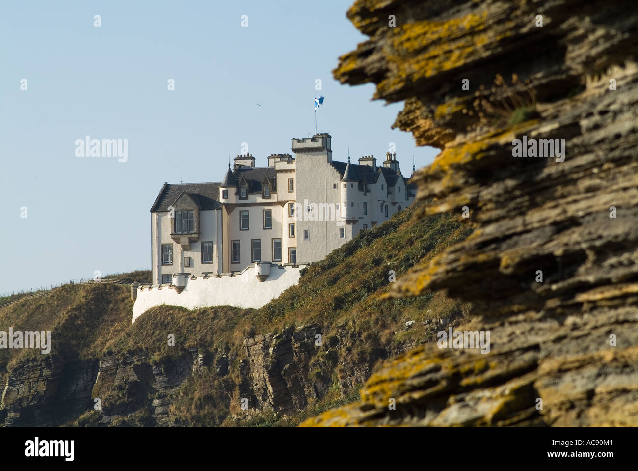 Dunbeath castle hi-res stock photography and images - Alamy