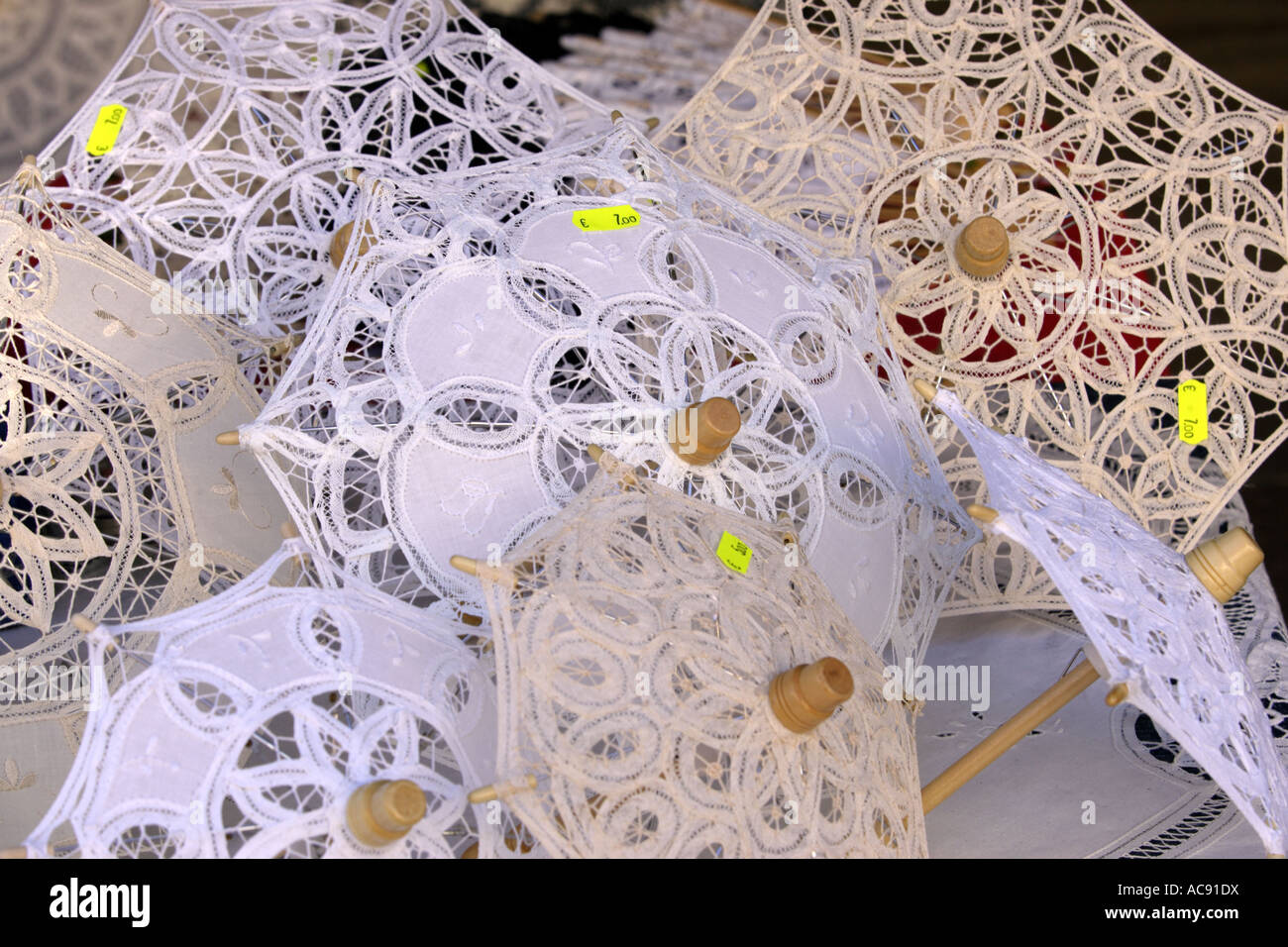 Burano lace hi-res stock photography and images - Alamy