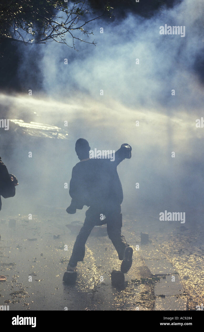 Police hide hi-res stock photography and images - Alamy