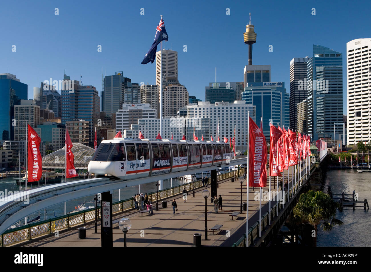 Monorail crossing Darling Harbour Sydney Australia on 6 July 2007 Stock ...