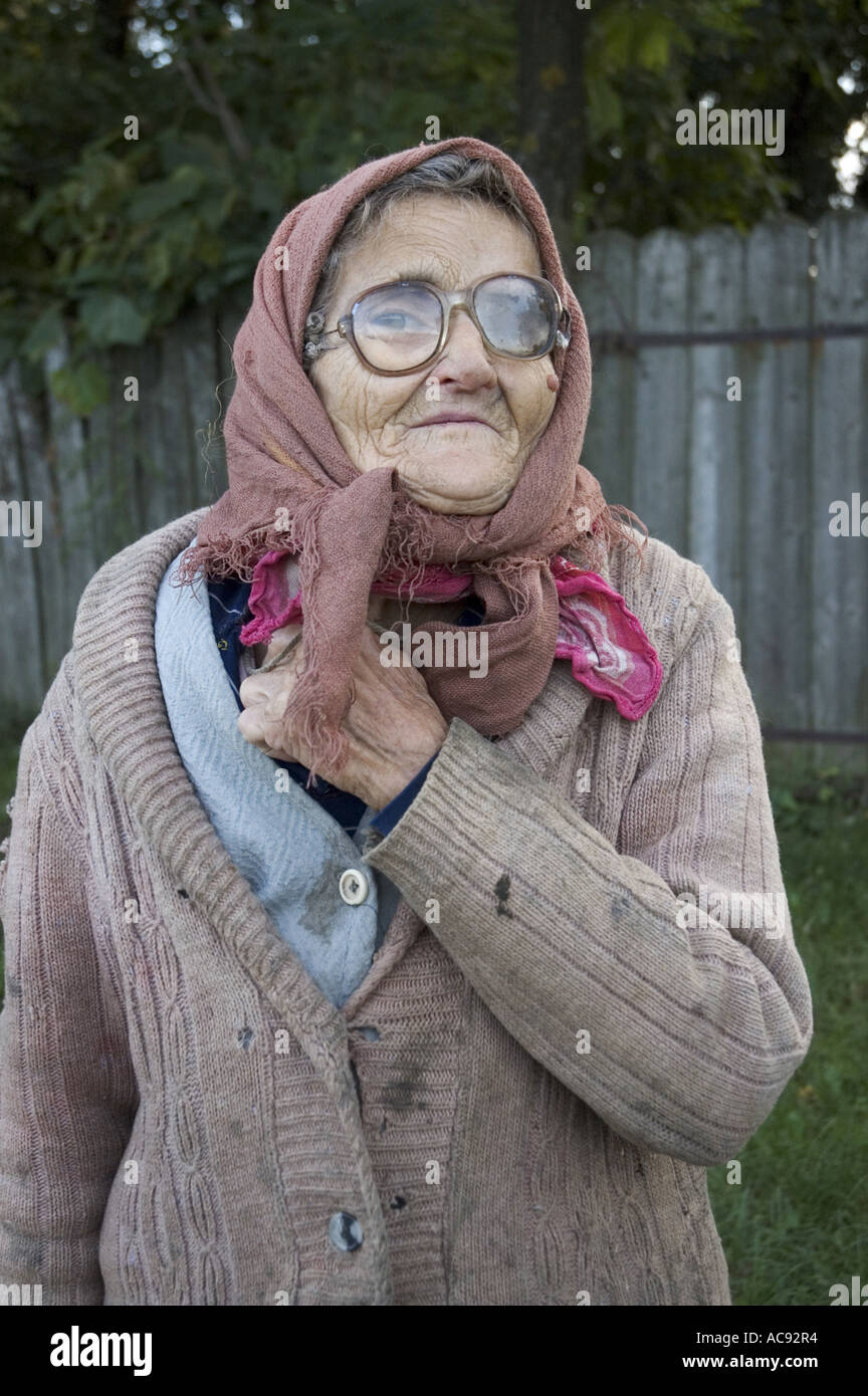 Very old women hi-res stock photography and images - Alamy