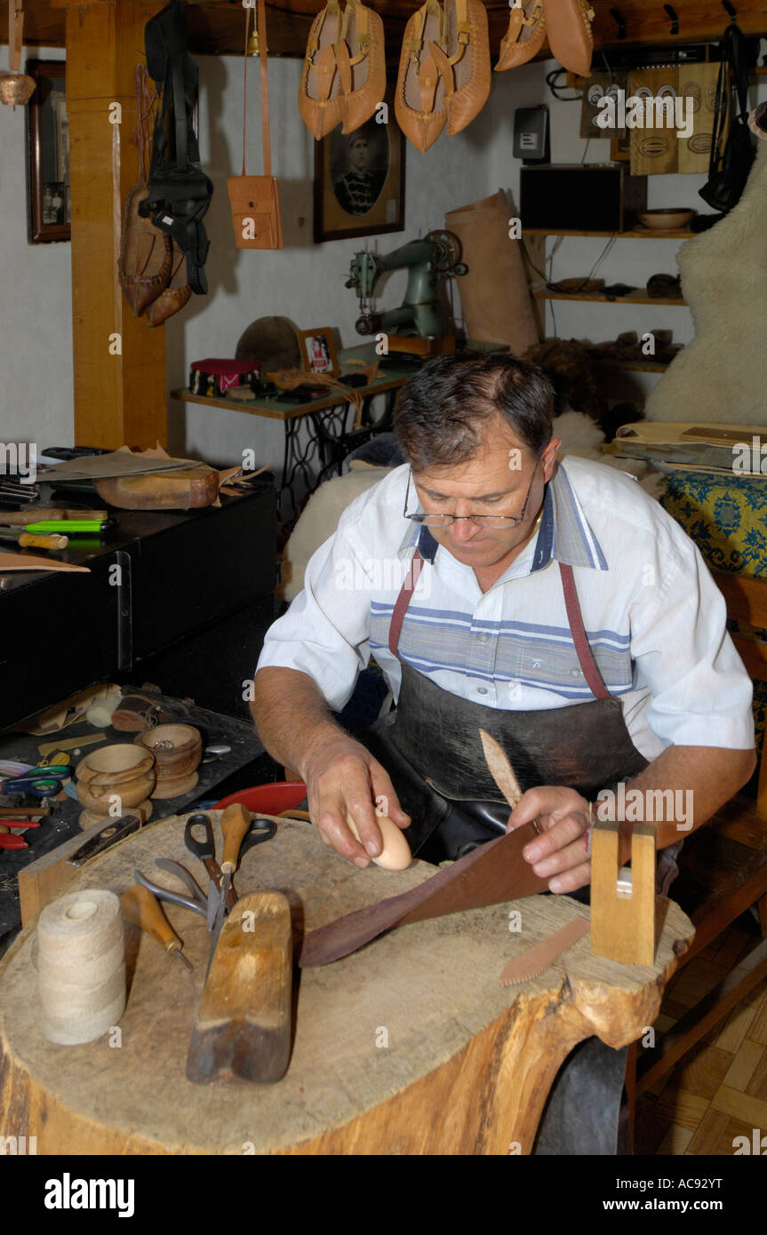 Cobbler at work Tryavna Bulgaria East Europe Stock Photo - Alamy