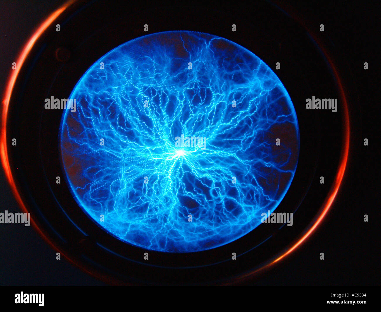Electromagnetic motion hi-res stock photography and images - Alamy