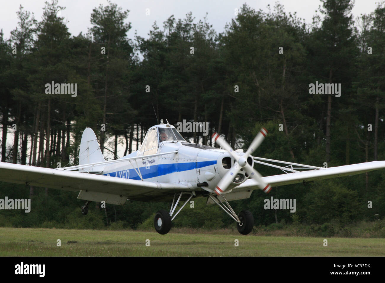 Glider Tow Tug Aircraft Stock Photo - Alamy