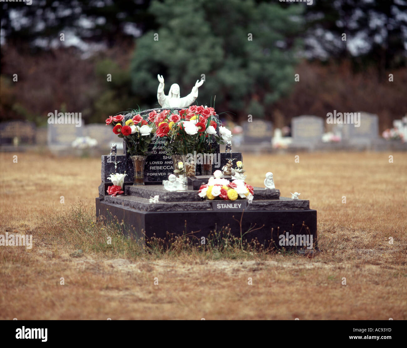 Decorated grave hi-res stock photography and images - Alamy