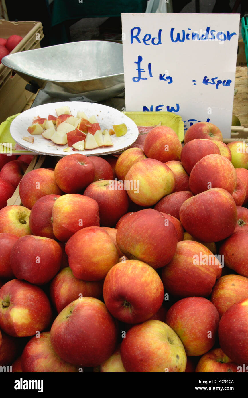 Windsor festival hi-res stock photography and images - Alamy