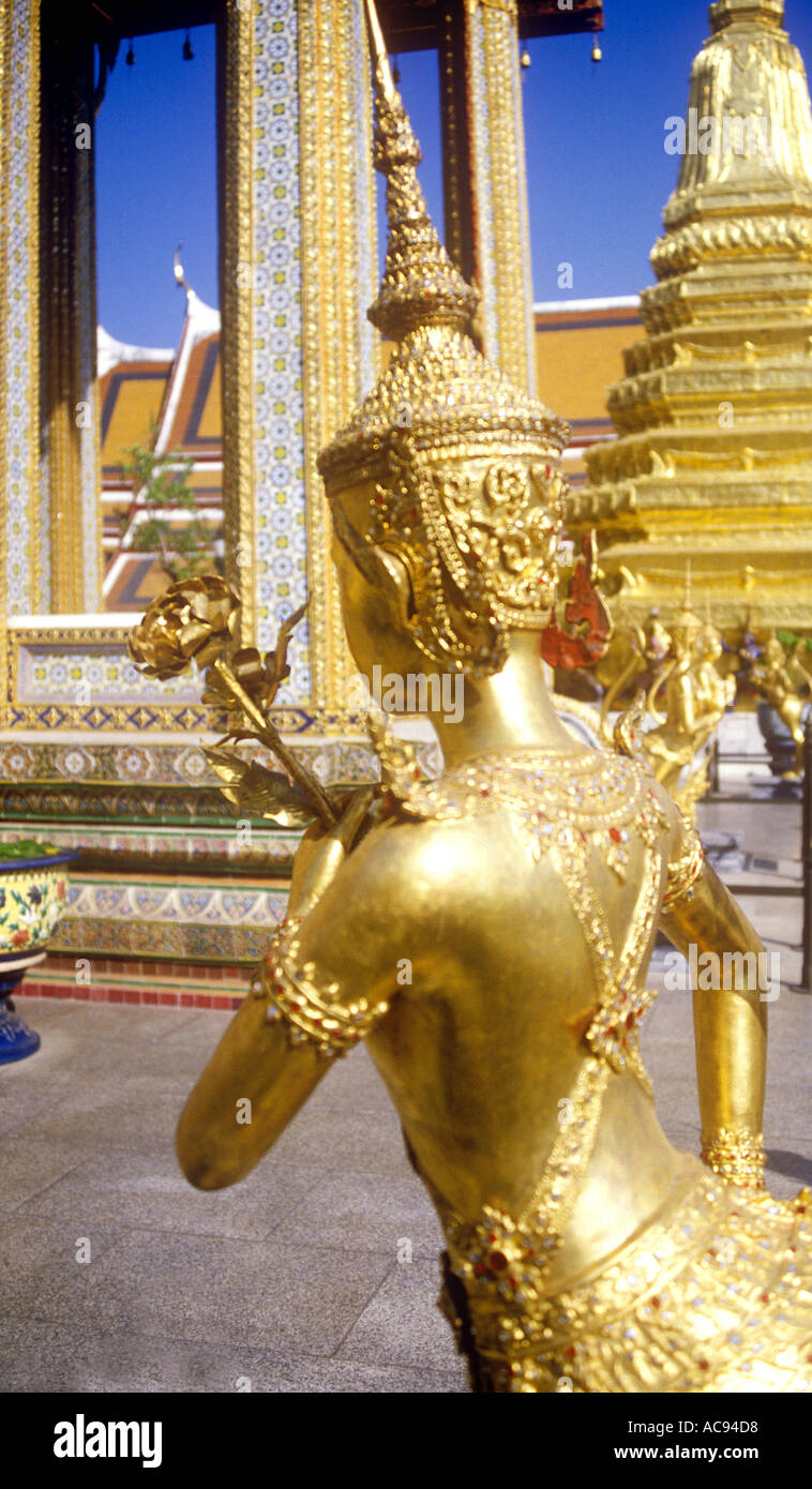 Apsonsi temple of the emerald buddha hi-res stock photography and ...