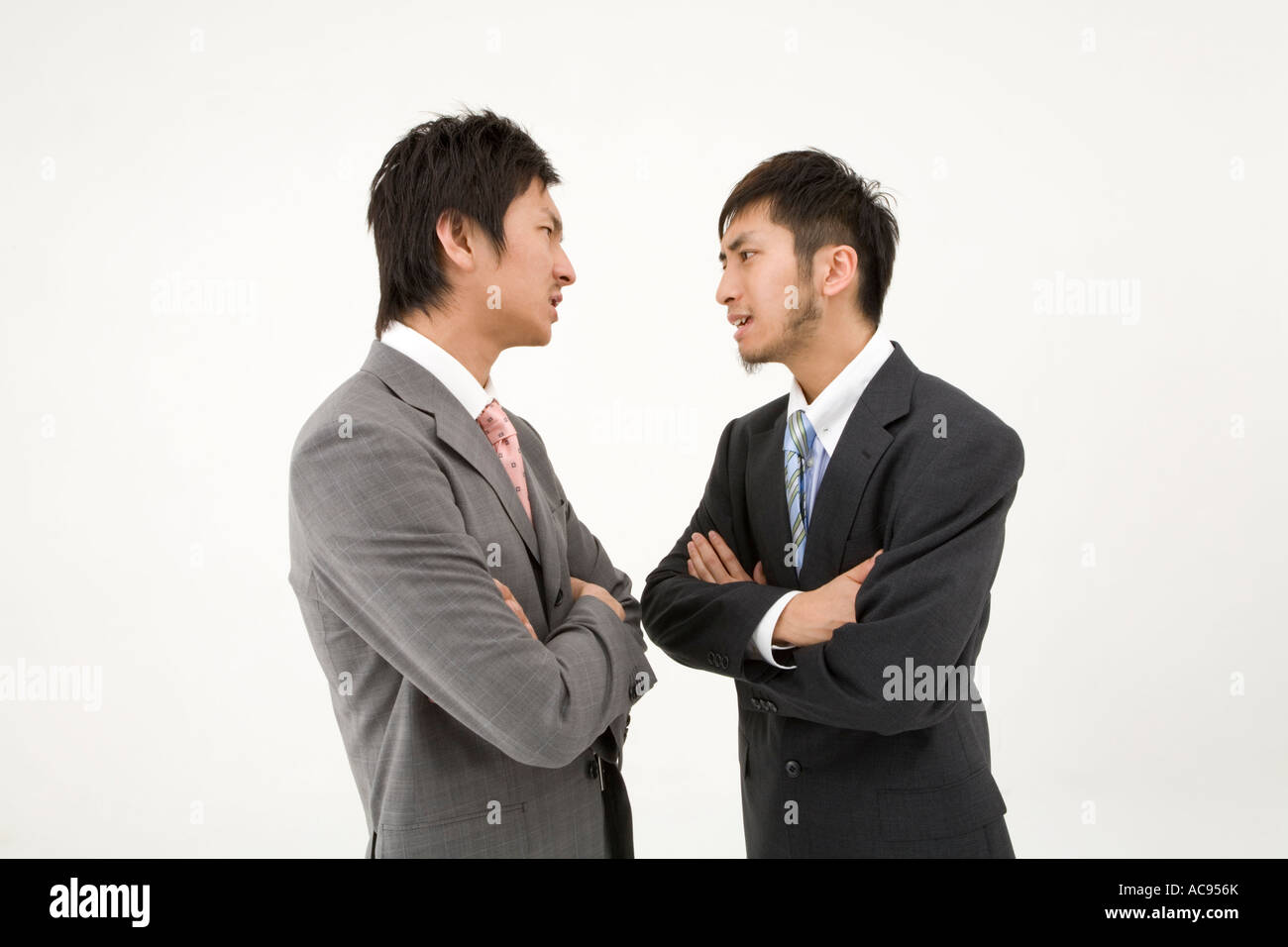 Two businessmen arguing hi-res stock photography and images - Alamy