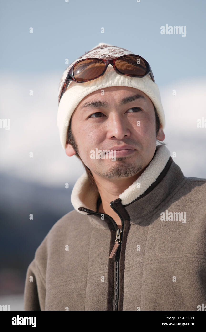 Young man looking away Stock Photo - Alamy Young man looking away Stock Photo - Alamy