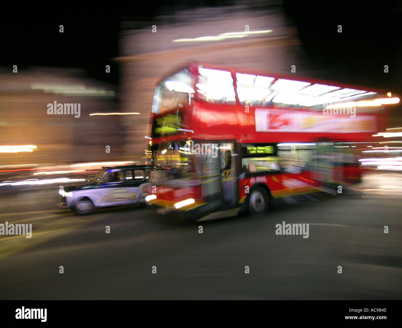 London night bus hi-res stock photography and images - Alamy
