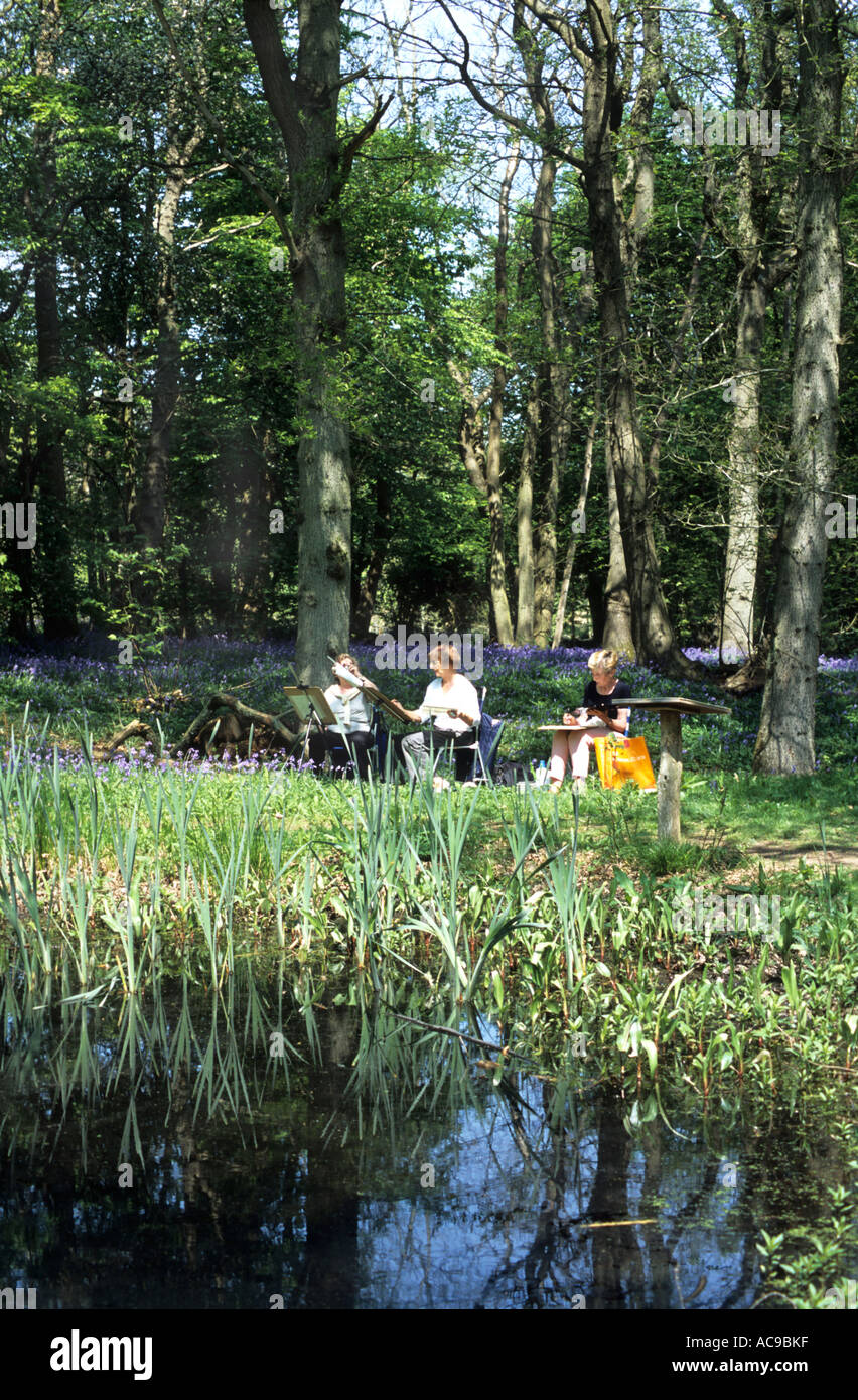 A painting class adults hi-res stock photography and images - Alamy