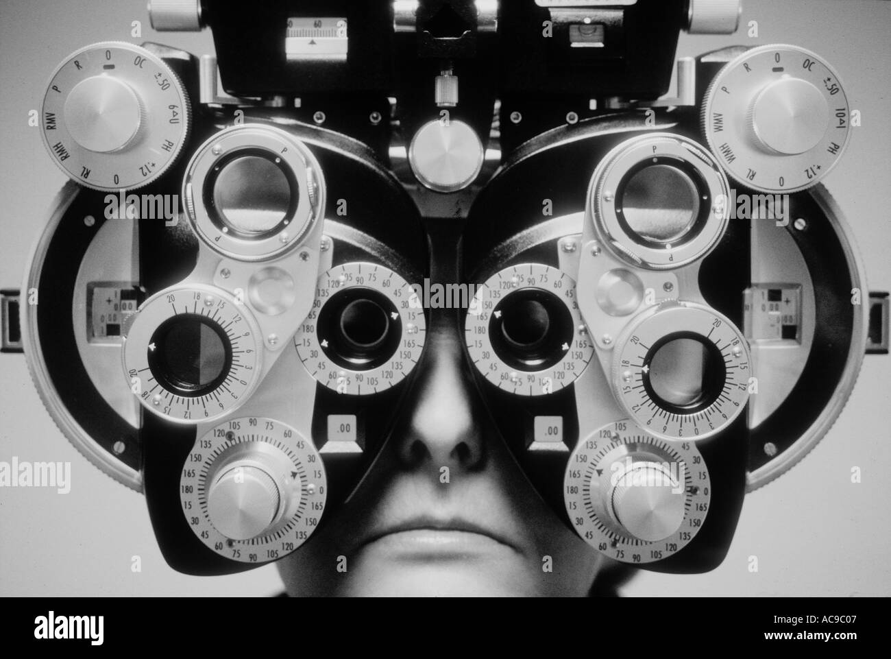 Optometry machine hi-res stock photography and images - Alamy
