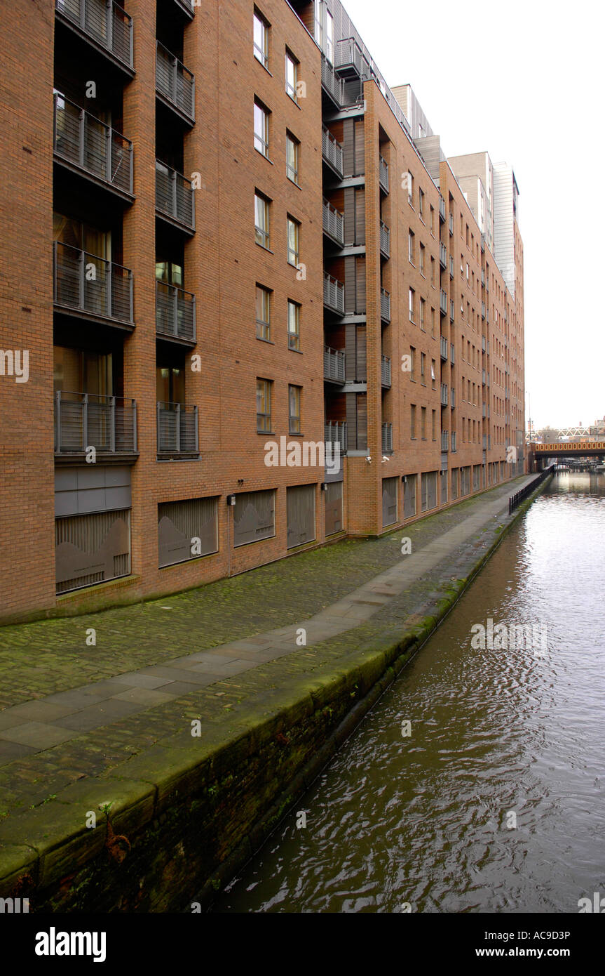 Hacienda manchester street hi-res stock photography and images - Alamy