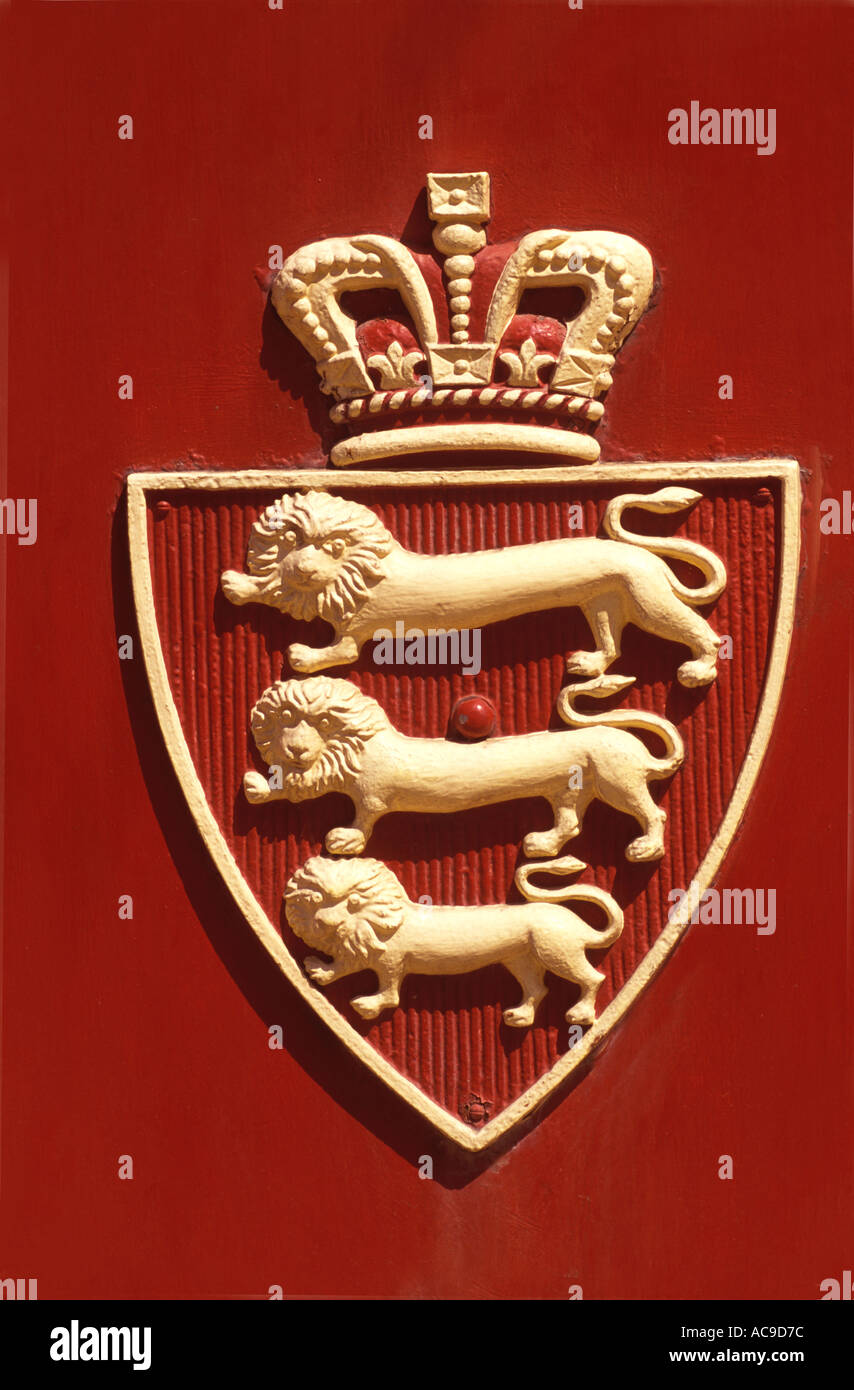 Three Lions Coat Of Arms Stock Photos & Three Lions Coat Of Arms Stock ...
