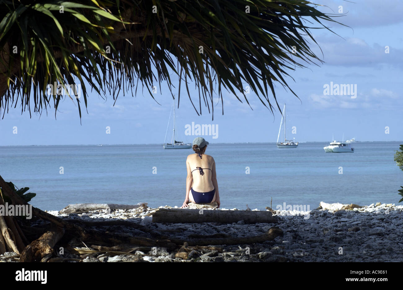 Lost bikini top hi-res stock photography and images - Alamy