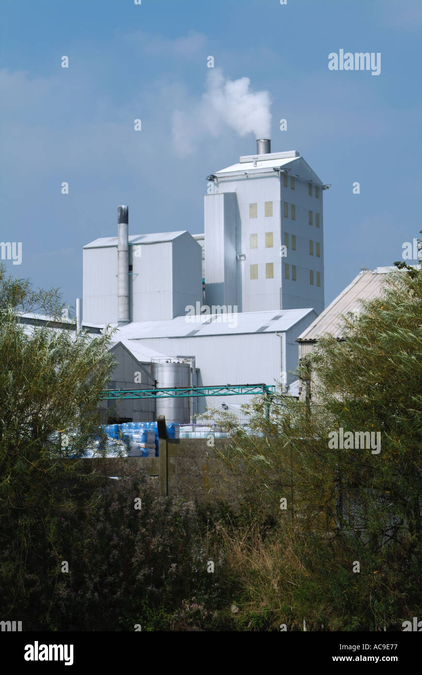 Thermophos Specialities Chemical Company, Widnes Cheshire producing ...