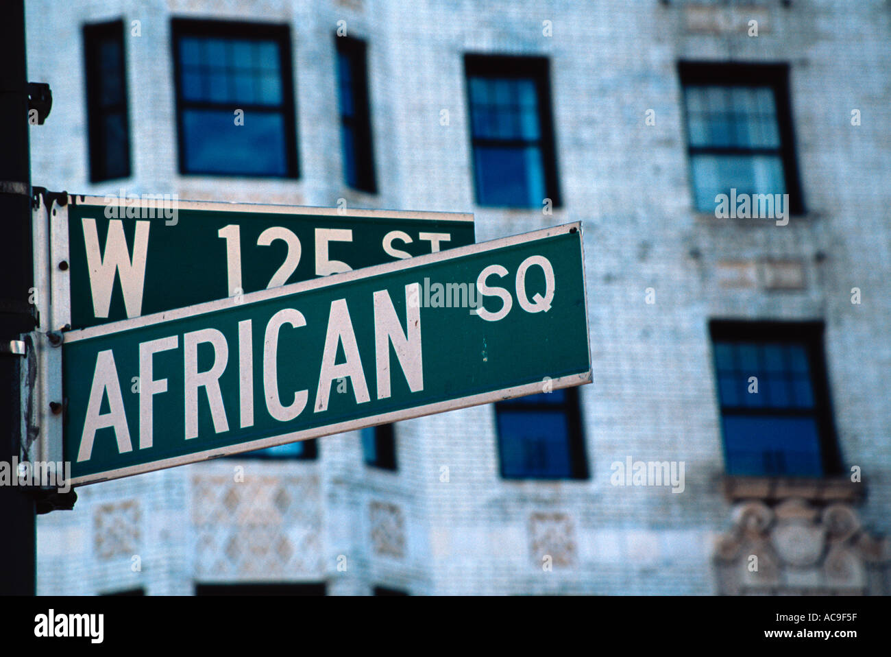 125th Street Harlem Upper Manhattan New York City Stock Photo - Alamy
