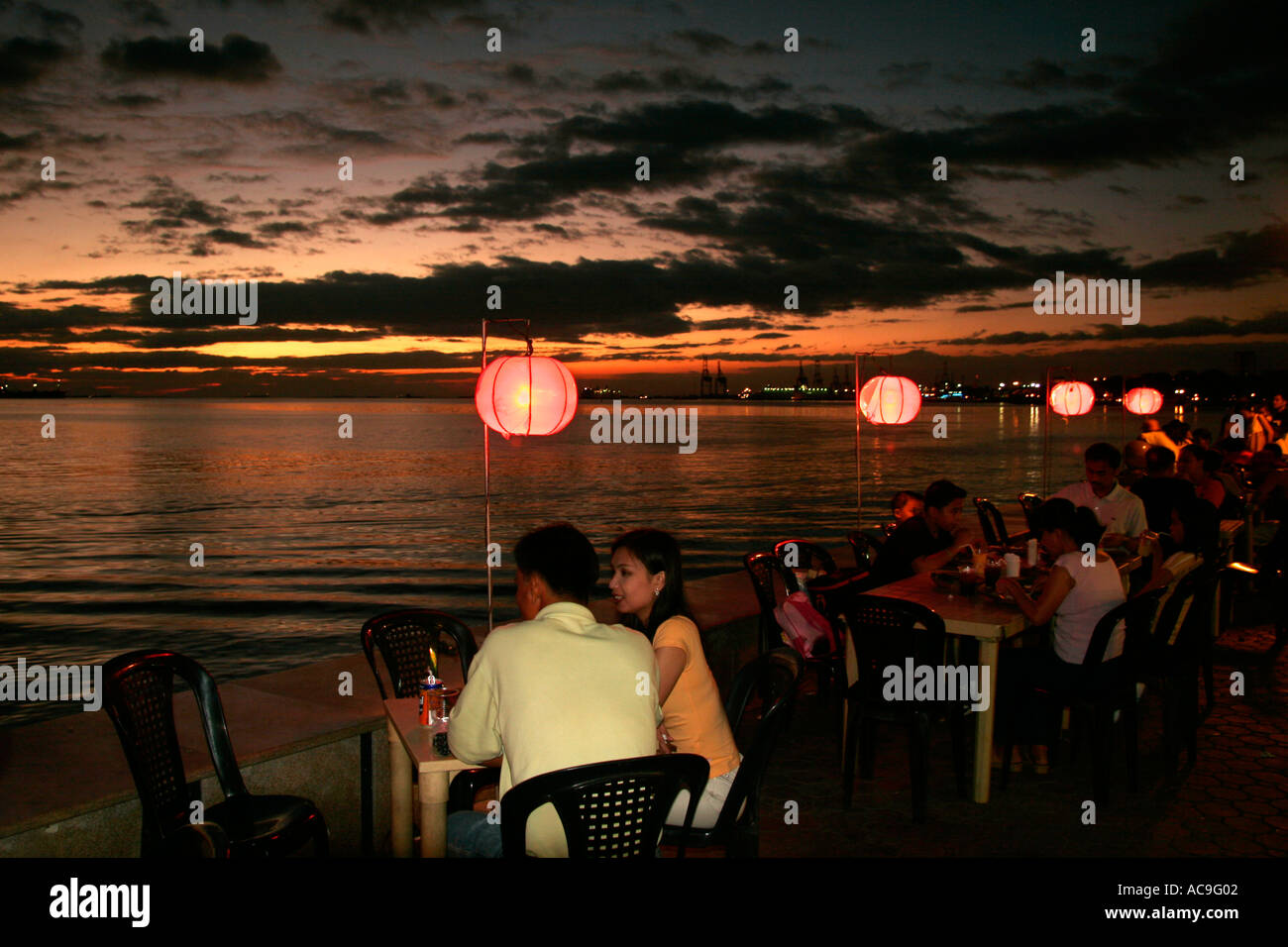 Bay Walk restaurants Roxas Boulevard Manila Stock Photo - Alamy