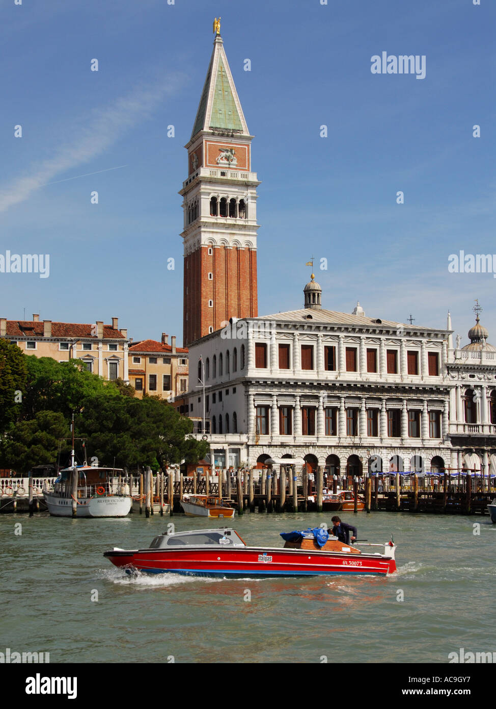 Riva waterfront venecia hi-res stock photography and images - Alamy