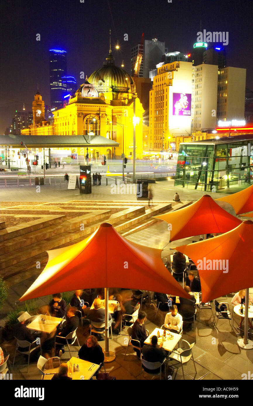 Restaurant victoria station hi-res stock photography and images - Alamy