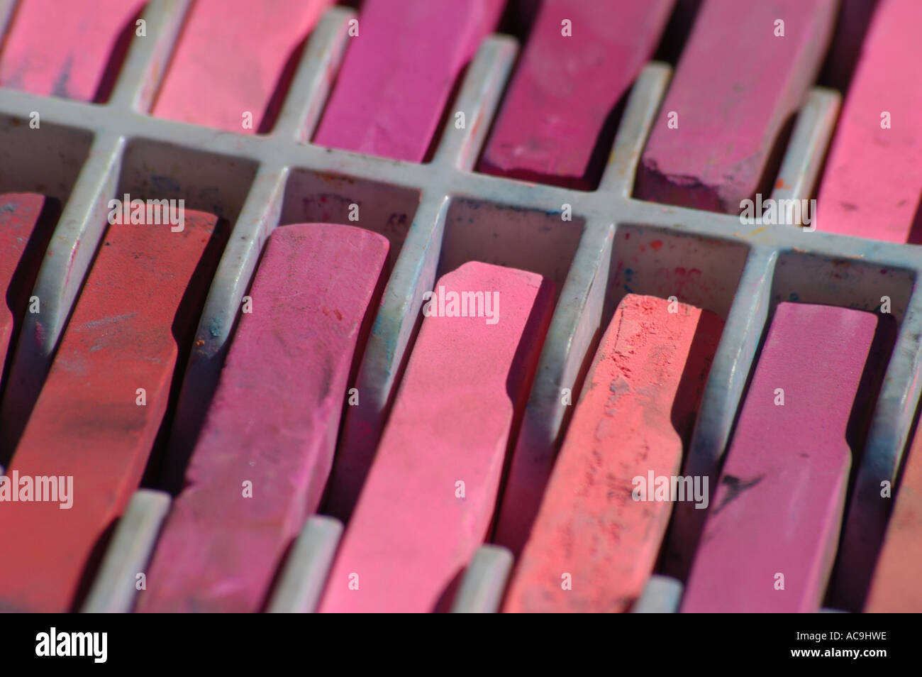 Pink chalk hi-res stock photography and images - Alamy