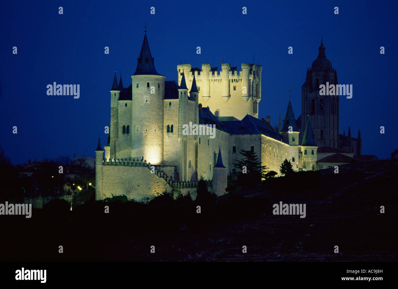 Floodlitnight hi-res stock photography and images - Alamy