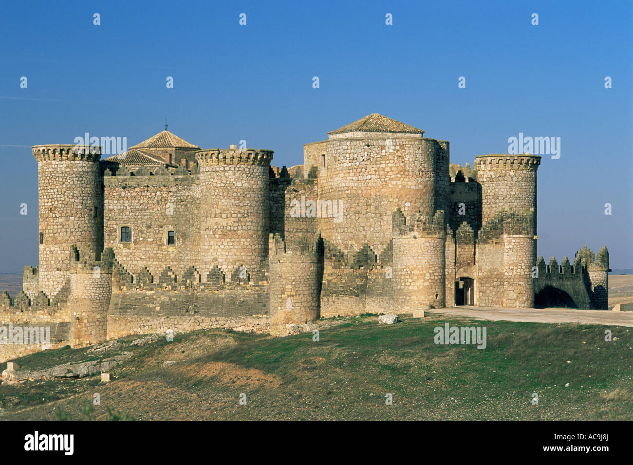 Castillo de Belmonte XV century Belmonte Cuenca Spain Stock Photo - Alamy