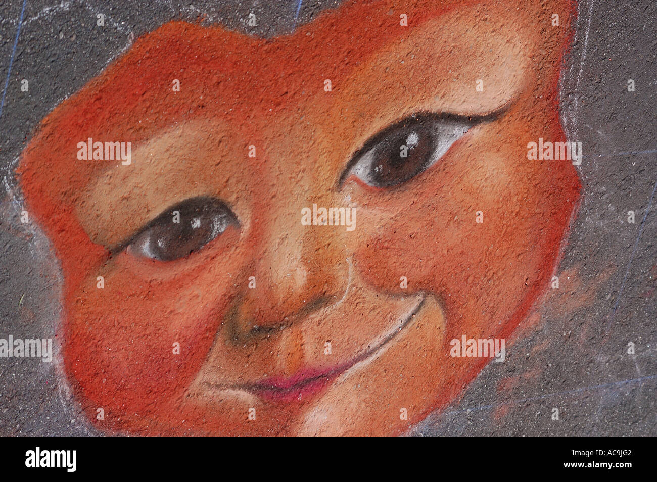 Face mask graffiti hi-res stock photography and images - Alamy