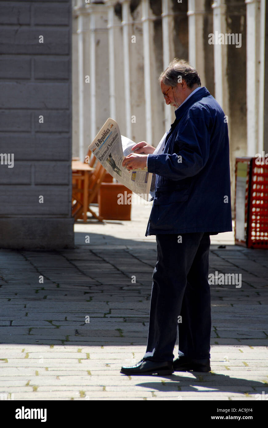 Faces of italy hi-res stock photography and images - Alamy