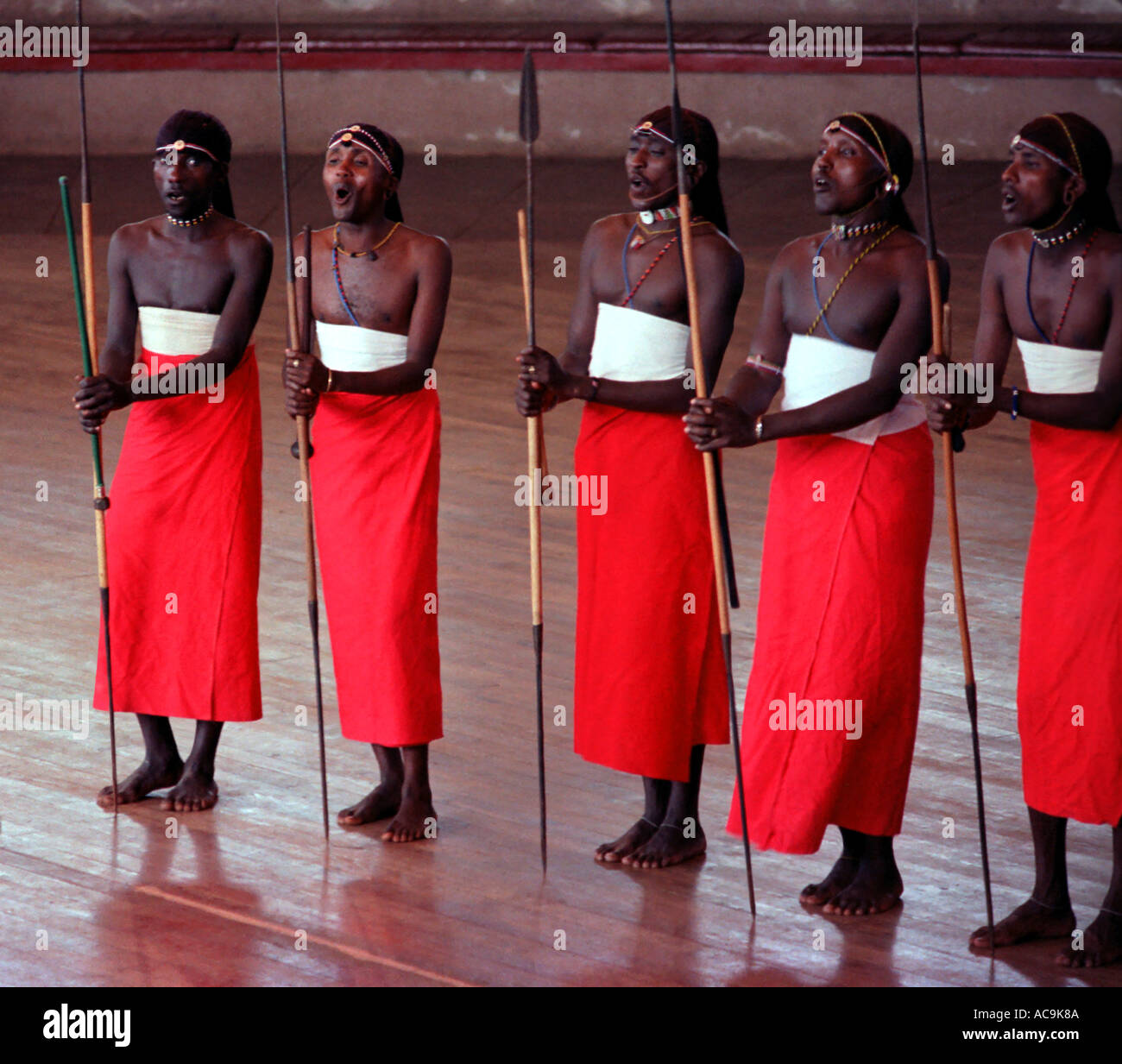 Dancing warriors in Kenya Stock Photo - Alamy