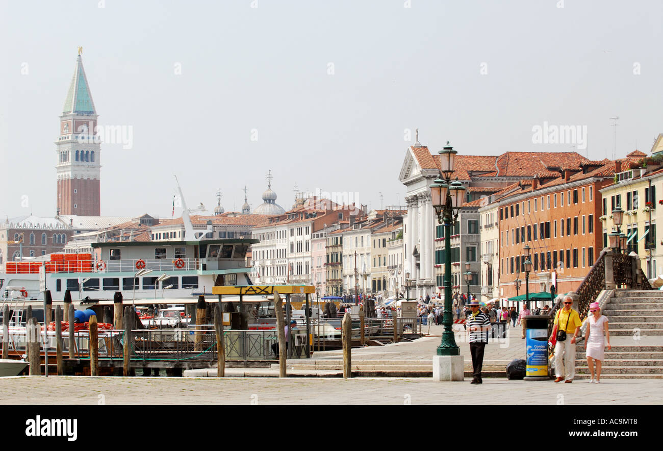 Riva waterfront venecia hi-res stock photography and images - Alamy