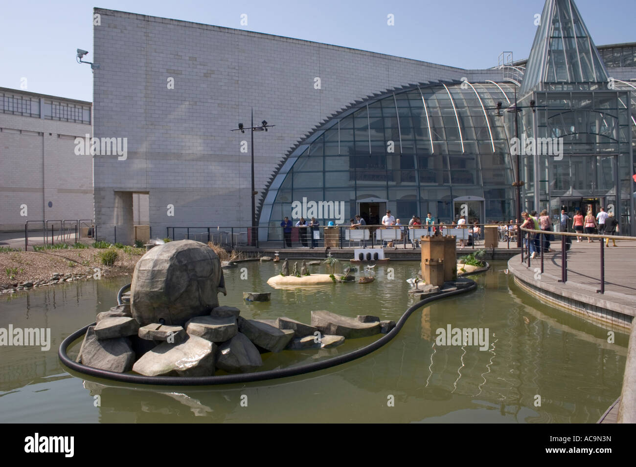 Bluewater Mall High Resolution Stock Photography and Images - Alamy
