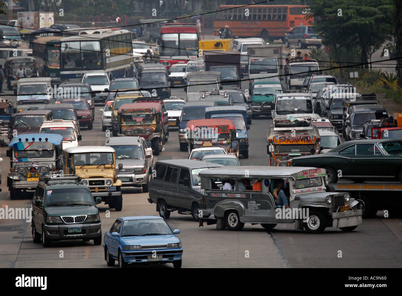 Edsa traffic hi-res stock photography and images - Alamy