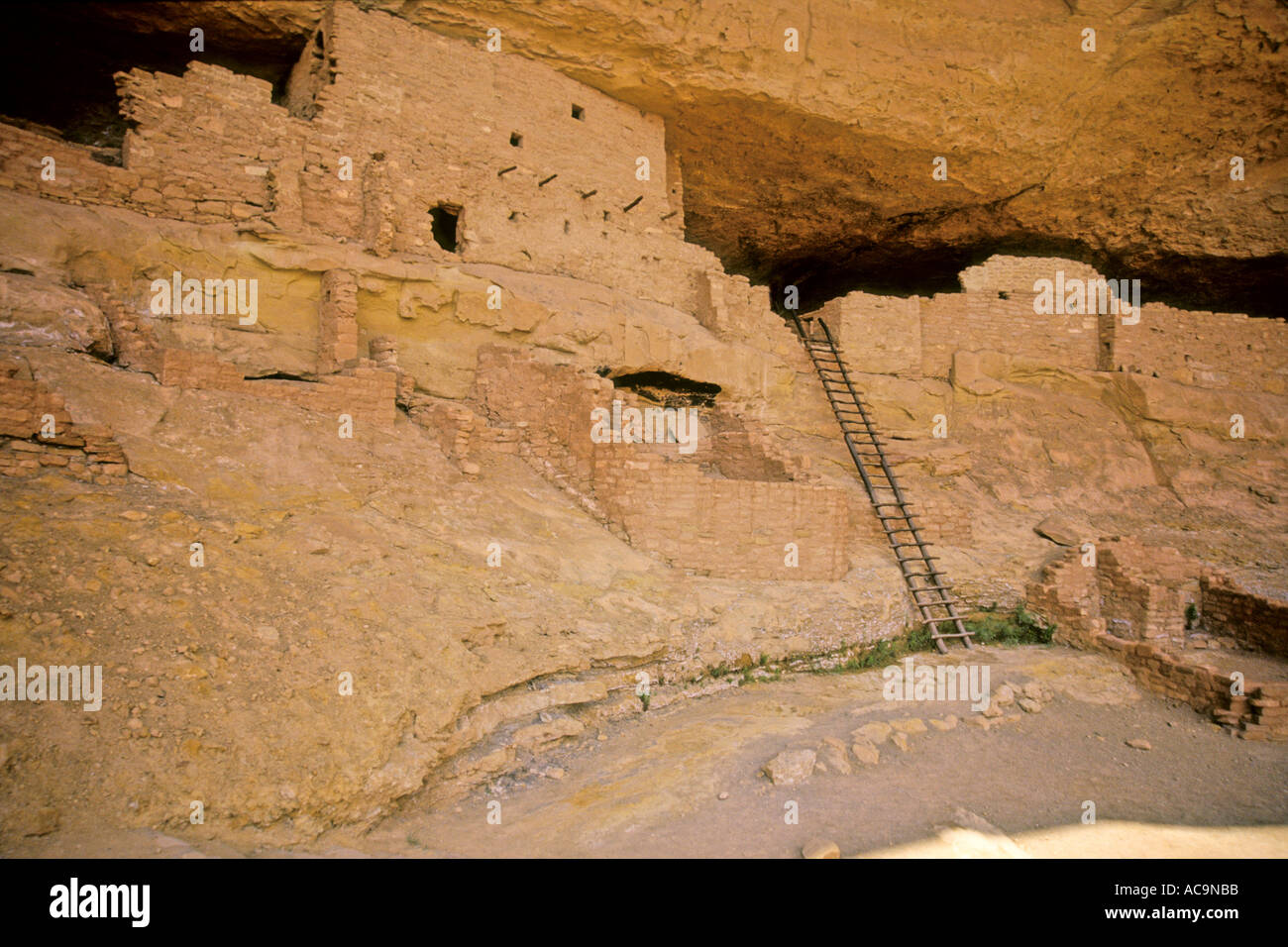 Long house ruins mesa hi-res stock photography and images - Alamy