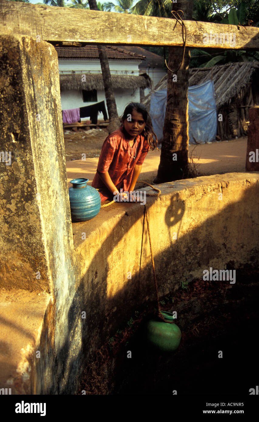 Indian well hi-res stock photography and images - Alamy