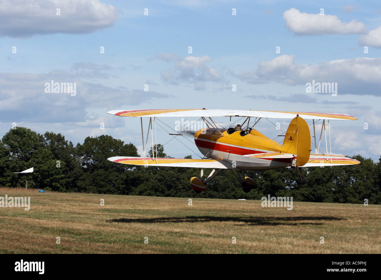 Great lakes aviation hi-res stock photography and images - Alamy
