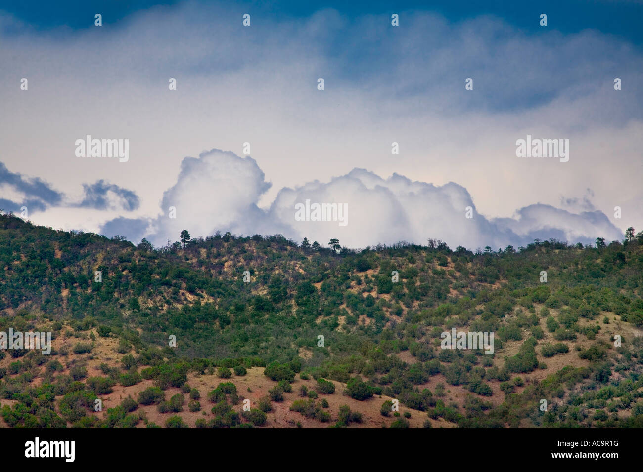 STORM CLOUDS AND MOUNTAIN TESUQUE, NEW MEXICO Stock Photo - Alamy