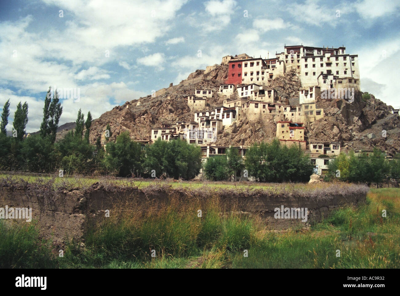 Spitok gompa hi-res stock photography and images - Alamy