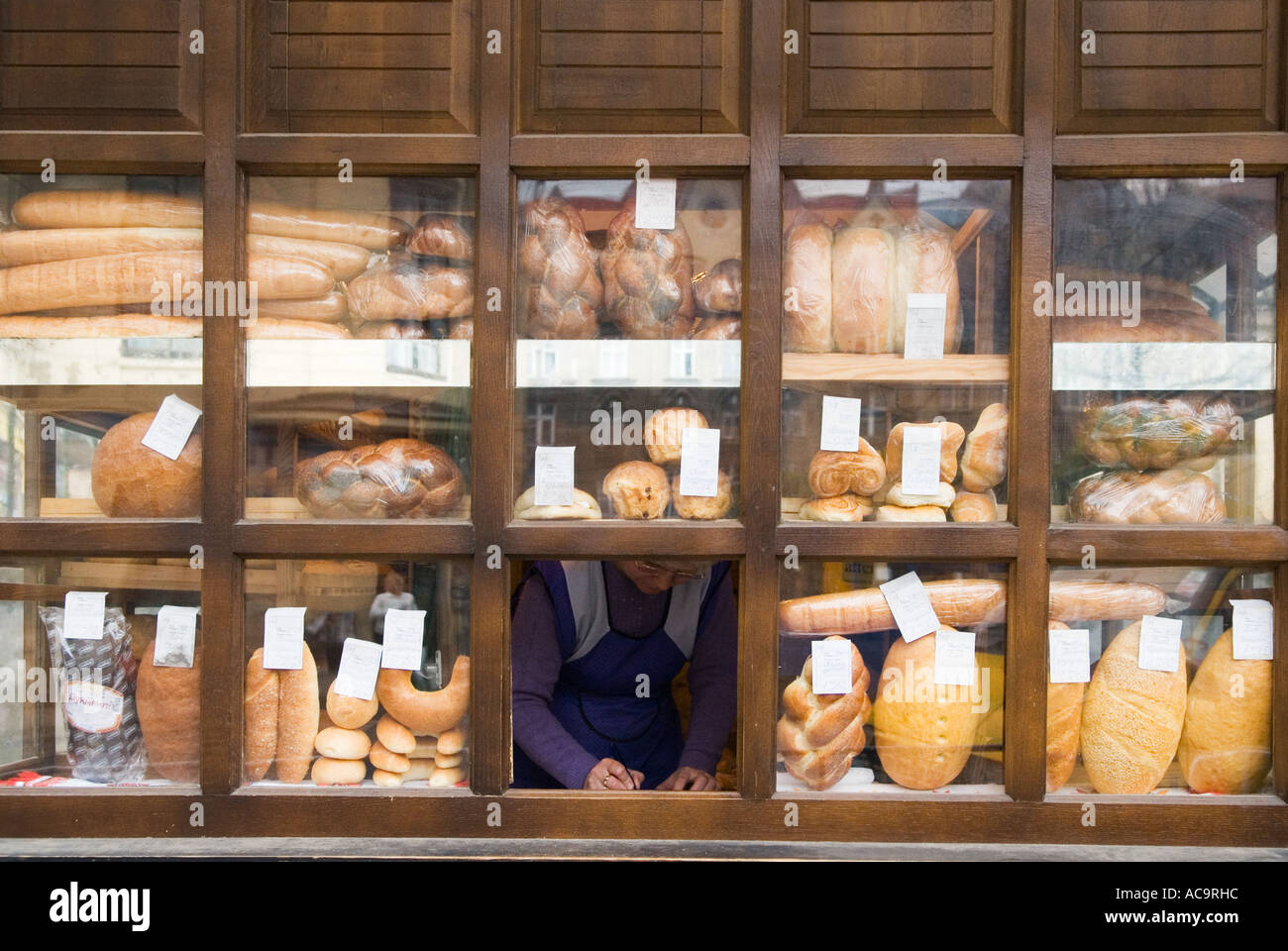 Kiosk selling traditional bread hi-res stock photography and images - Alamy
