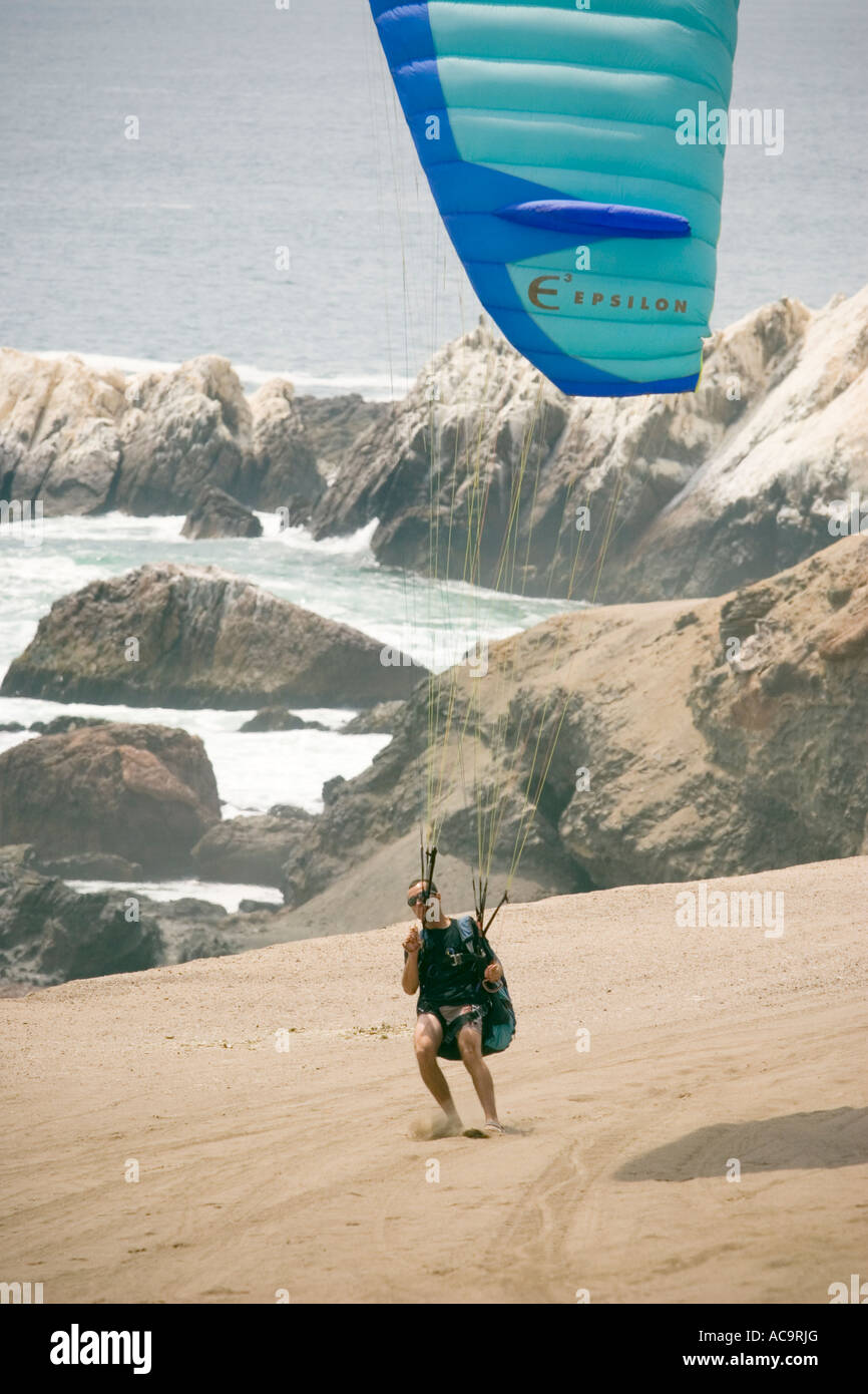 South America Northern Chile Iquique Chilean paraglider pilot Leo ...