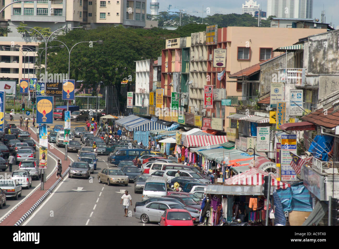 Kuala lumpur malaysia bustle hi-res stock photography and images - Alamy