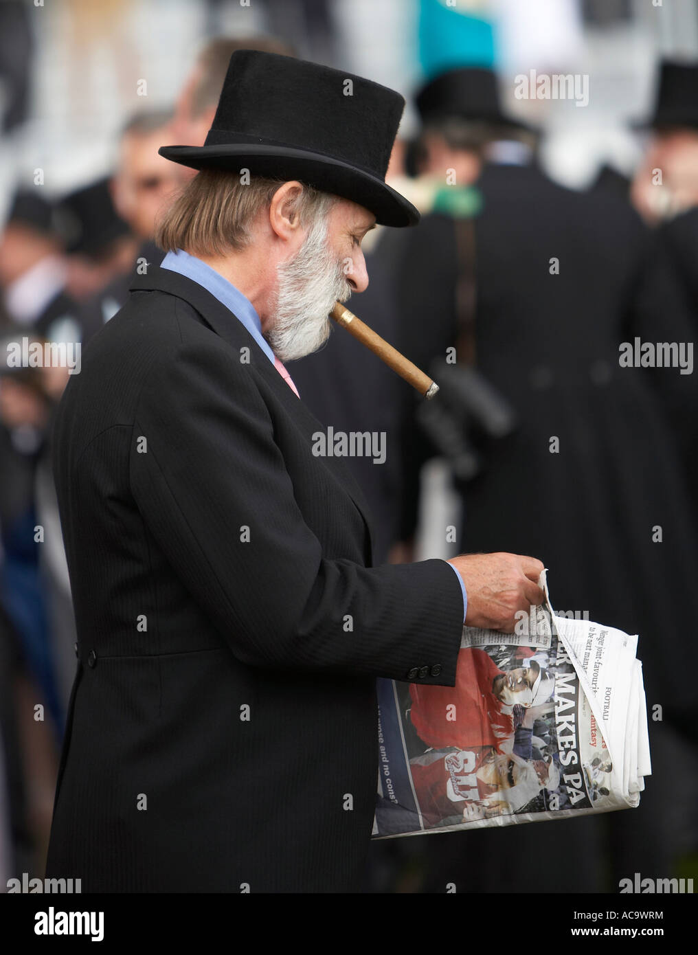Ascot gentleman hi-res stock photography and images - Alamy