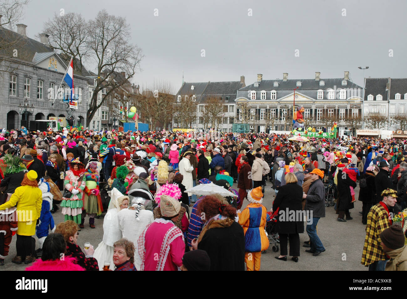 Carnival mass hi-res stock photography and images - Alamy
